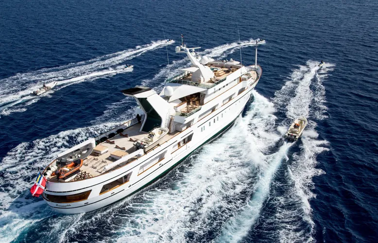 ESMERALDA yacht for sale (Codecasa, 61.5m, 1981)